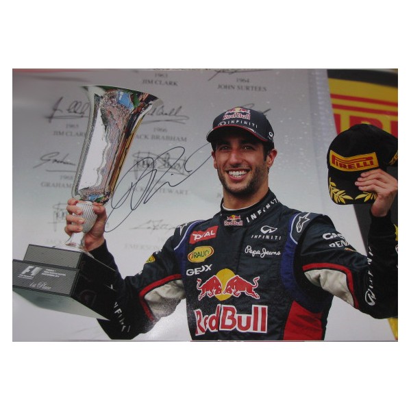 Daniel Ricciardo Hand Signed HUGE Poster Size 20" x 30" Lab Quality ...